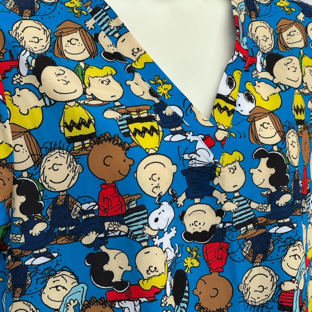 Peanuts Snoopy Snd The Gang Cartoon Nurse Scrub Top S… - Gem